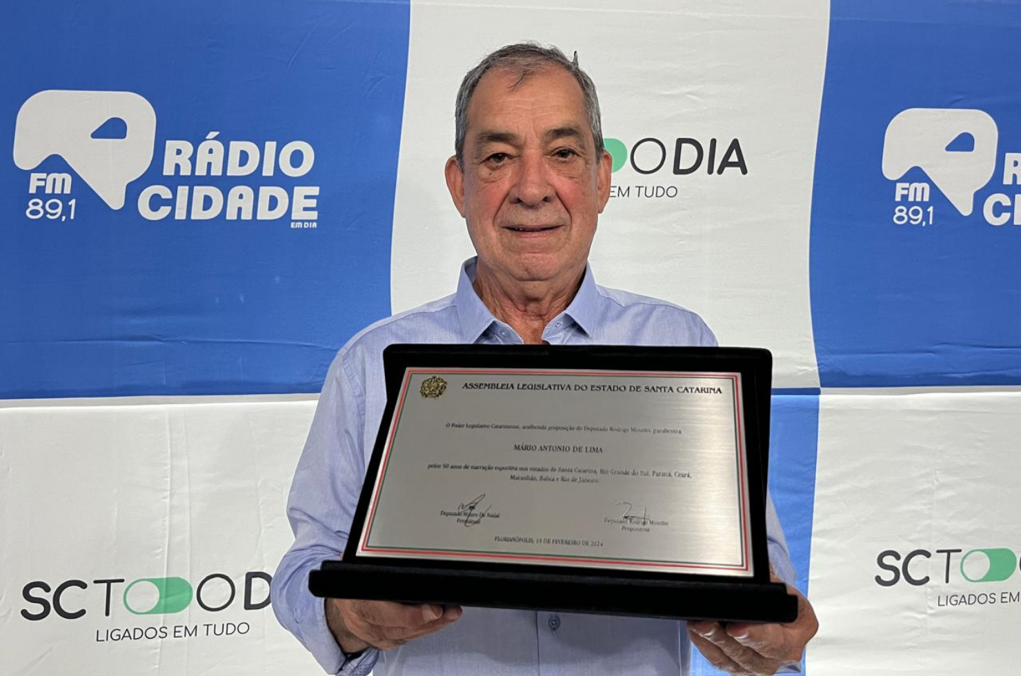 Mário Lima é homenageado pelos 50 anos de carreira no rádio - SCTODODIA