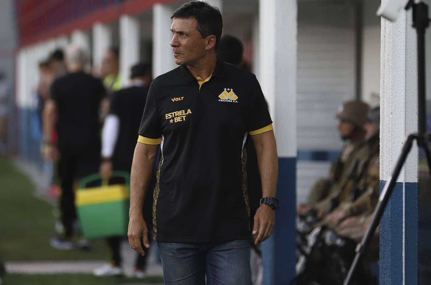 "Torci para o 1º tempo acabar logo", diz Zé Ricardo - SCTODODIA