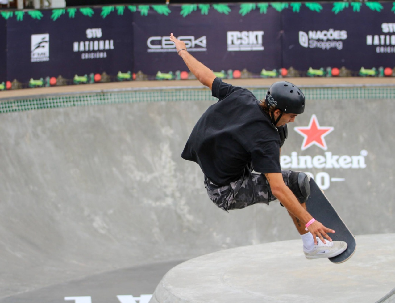 Cidade de SC recebe atletas internacionais do skate para competição ...